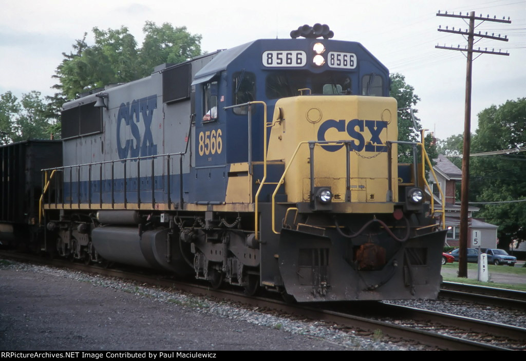 CSX 8566